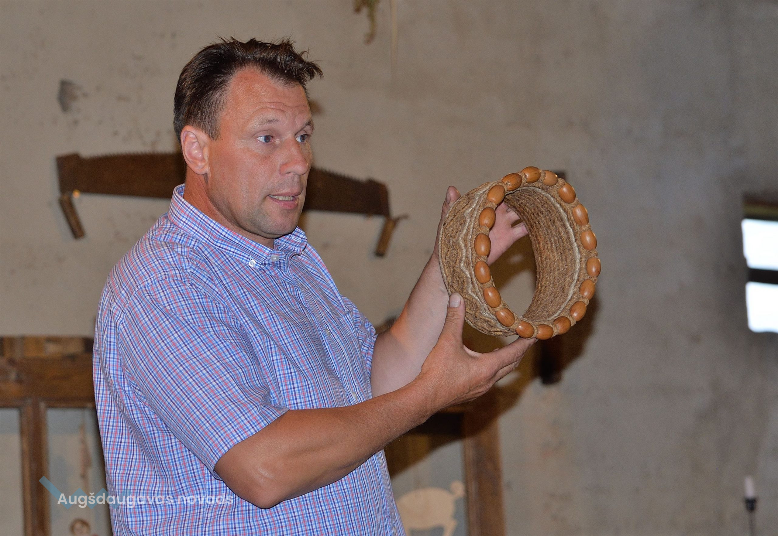 Vilnu var iegūt arī no koka - Augšdaugavas novads